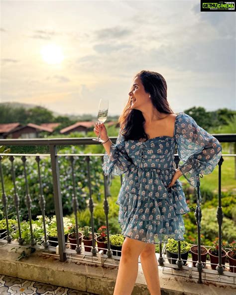 Shivshakti Sachdev Instagram Todays Mood And No Monday Blues💙 Just