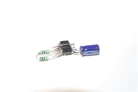 How To Make Led Blinker Using Lm555 Ic 10 Steps Instructables