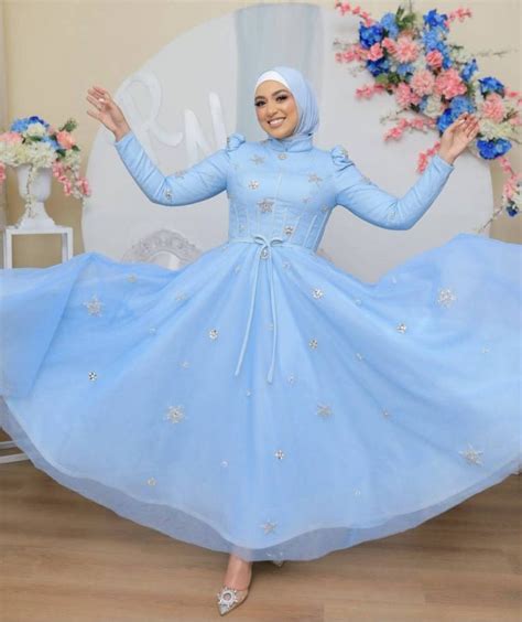 أحدث موديلات فساتين سوارية للمحجبات 2025 20 موديل هتحتاري بينهم