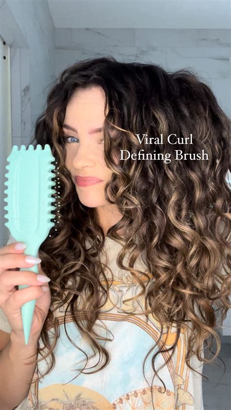 Ali Noskowiak Curl Defining Brush Tutorial I Finally Bought The Viral