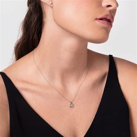 Collier En Or Blanc Avec Diamant KLENOTA