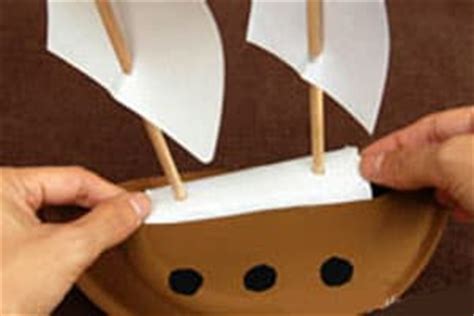 a4纸手工制作船 a4纸手工制作大片 用a4纸折小船 大山谷图库