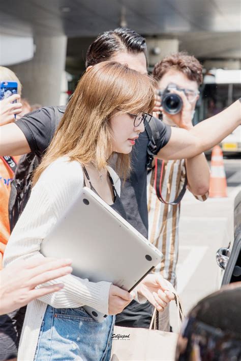 Red Velvets Wendy As Everybodys School Crush K Luv