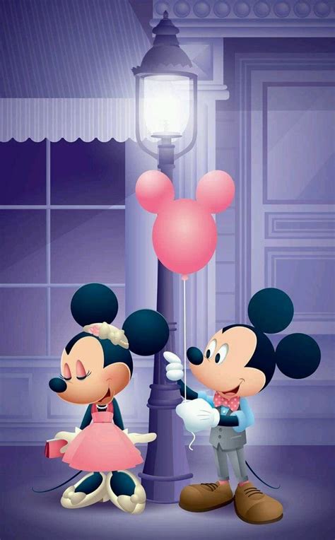 Minnie And Mickey Mouse Love Wallpaper