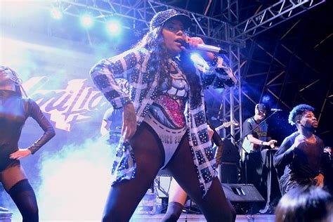 Ludmilla Usa Look Ultra Sensual Em Seu Show No Rio OFuxico