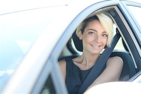 Photo Libre De Droit De Femme Daffaires De Blonde Jeune Gai Volant De