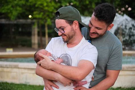 Ciencia Detrás De La Subrogación Para Parejas Del Mismo Sexo Avances