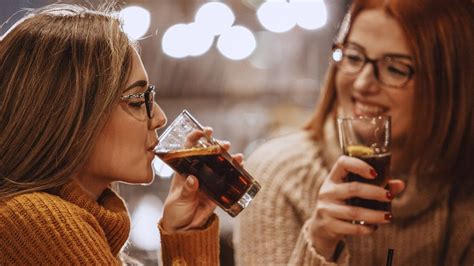 On Tiktok Daughter Shares Moms Diet Coke Obsession Including Home