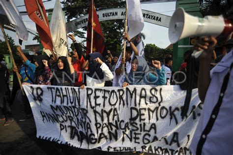 DEMO PERINGATAN HARI PANCASILA ANTARA Foto