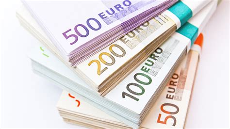Колко струва час труд в страните от ЕС и еврозоната Nova News