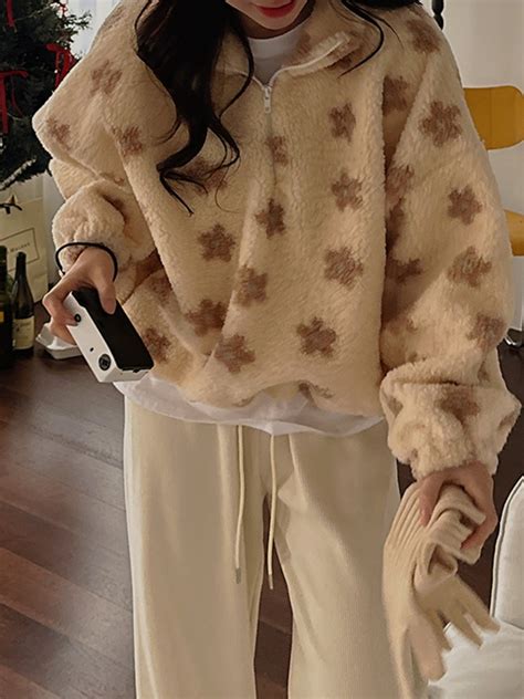 리리앤코 포블리핀 양털 플리스 플라워 반집업 맨투맨 겨울 신상 데일리 미니멀룩 빈티지 뽀글이 뽀글이맨투맨 뽀글이반집업 덤블 부클 양털플리스 양털후리스 아노락 패턴 도톰한