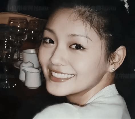 Sampung Bagay Na Dapat Malaman Tungkol Sa Buhay Ni Barbie Hsu