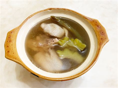 用電子鍋做「剝皮辣椒雞湯」 By Donna 愛料理