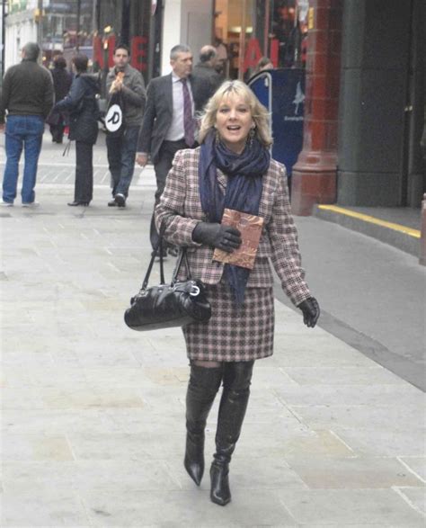 Pin De G En Thigh Boots