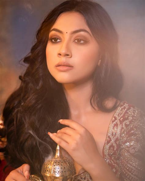 300 Reem Sameer Shaikh Hot Photos [ Download ] Gmimages