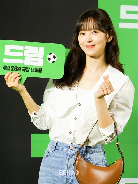 [포토] 강한나 예쁜 보조개 미소 비하인드
