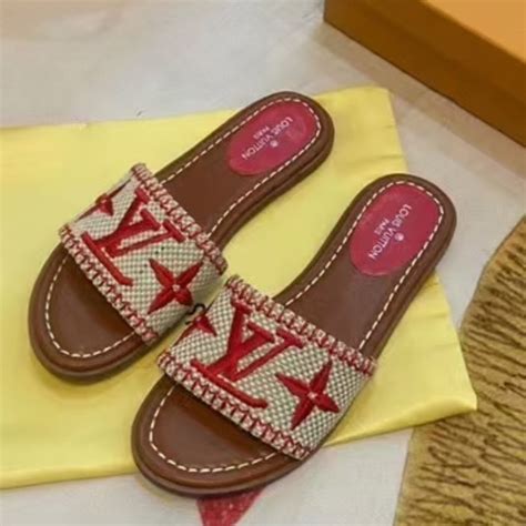 Пантолеты Женский Девочки Miu Miu размер 35 купить C доставкой на Ozon по низкой цене 2847608089