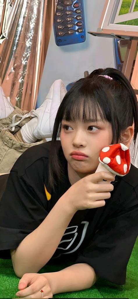 Hanni Wallpaper Gadis Cantik Korea Kecantikan Korea Gambar