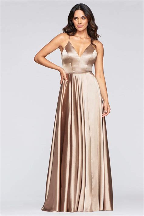 Faviana Curve Sizew Styles Beginning With 9