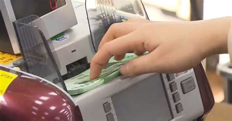 단독 울면서 이자 버틴다가계 빚 상환 35조 뚝