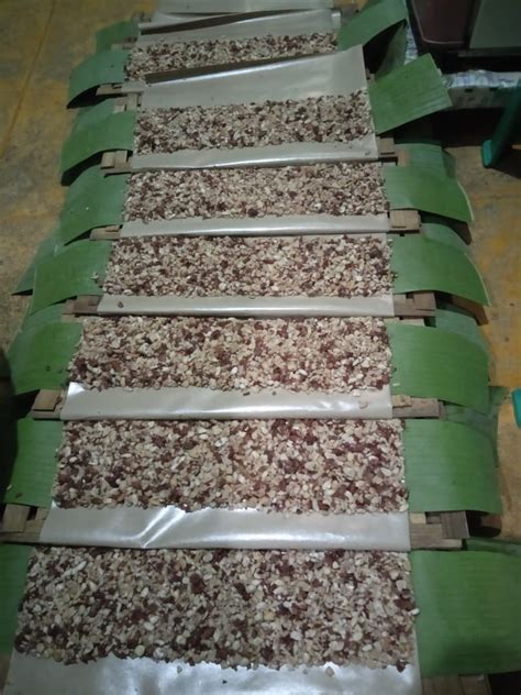 Oncom Hideung Produk Kampung Cisaeur Banyak Diburu Warga Pakuan Raya