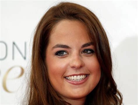Affaire Delon sa fille Anouchka porte plainte contre ses frères un