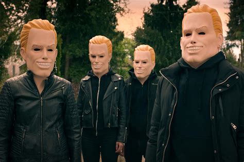 The Psychos Mask In “totally Killer” Was Inspired By Kiefer Sutherland