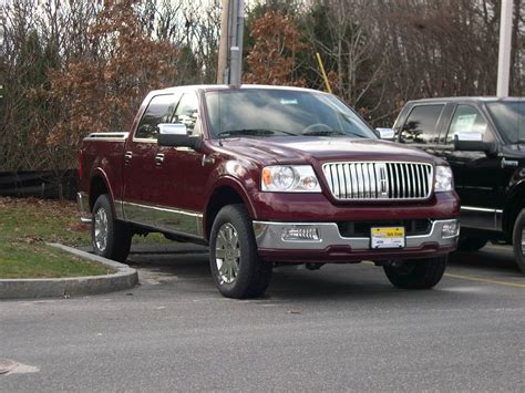 2006 Lincoln Mark Lt Base Crew Cab Pickup 5 4l V8 Auto 5 6 Ft Bed