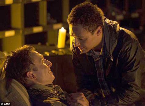 The Walking Dead Fans Object To Kiss Between Two Gay Characters Daily