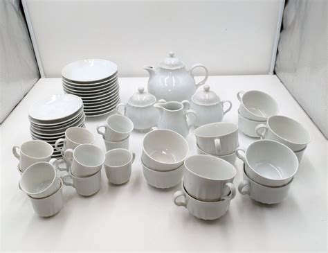 Richard Ginori Table Service 50 Porcelain Auction Online Catawiki