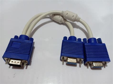 1 Single Male VGA To 2 Dual Female VGA Y Splitter Computers Tech Parts Accessories Cables