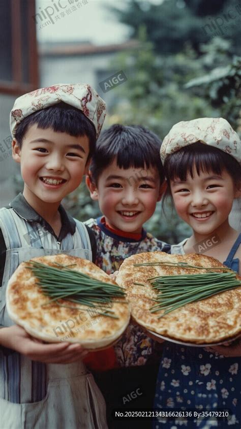 Ai创作图塔塔尔族男孩女孩 乌孜别克族男孩 撒拉族男孩女孩 哈萨克族男孩女孩 塔吉克族男孩女孩 柯尔克孜族男孩 塔塔尔族男孩人物 传统制作锅巴人物 少数民族小孩 胡人吃饼 锡伯族男孩女孩