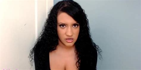 Thr Greatest Long Tongue Amateurgirl