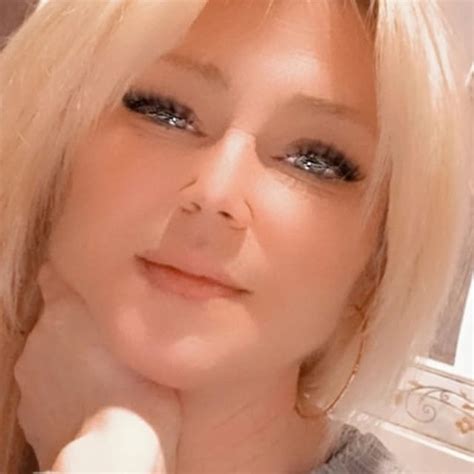 Алёнка Неизвестная Naughtygirls80 • Threads Say More