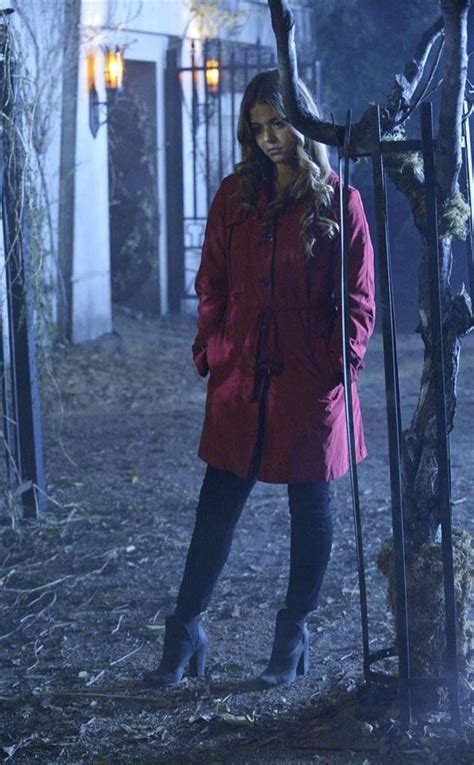 Grave New World From Pretty Little Liars Omg Moments E News