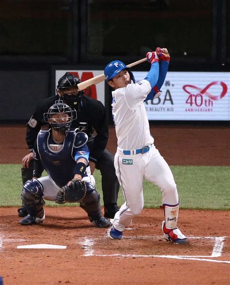 ＜日・西＞3回、先制3ランを放つ野村（撮影・高橋 茂夫） ― スポニチ Sponichi Annex 野球