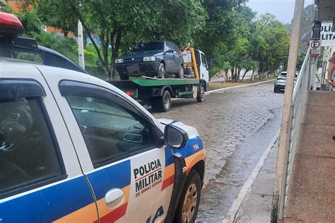 Polícia Militar Recupera Carro Furtado Após Perseguição Em Santa Maria