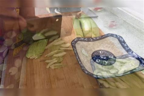 西葫芦最简单好吃的做法鲜嫩脆爽营养不流失天天吃都不腻 流失 营养 做法