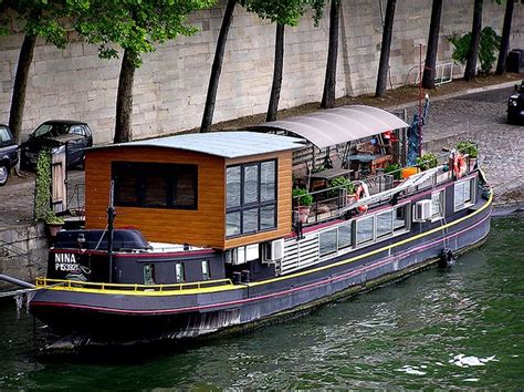Photo Housebarge On The Seine Houseboat Living Floating House