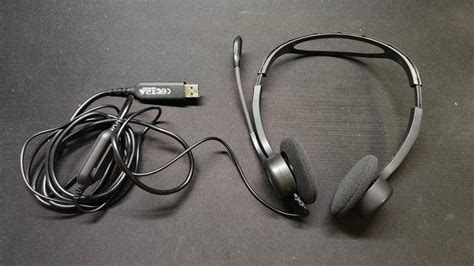 Logitech H USB Headset With Noise Cancelling Microphone Audio Headphones Headsets On