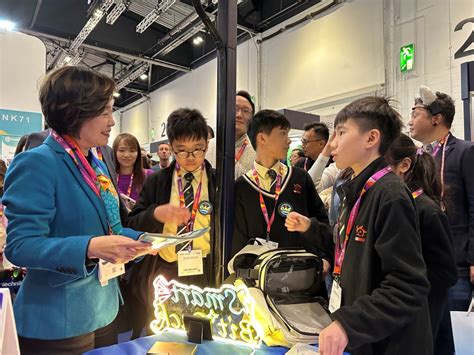 蔡若莲访英国出席教育展 与参展港师生会面并发表演说 星岛日报