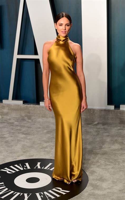 Eiza Gonzalez â€ Sexy In Tight Golden Dress At 2020 Vanity Fair Oscar