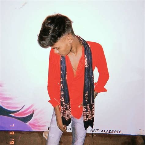 ᴀɴɪꜱʜ itz anishhhh 69 Threads Say more