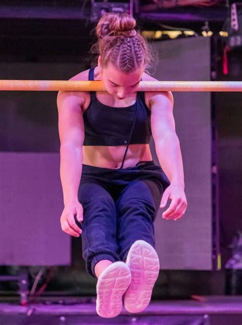 11 Female Calisthenics Athletes Who Are Redefining What It Means To Be