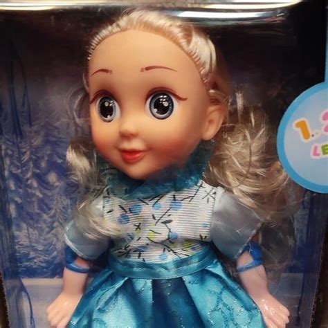 خرید و قیمت عروسک باربی دختر اسکوتر سوار بهترین برند وارداتی دارای نور