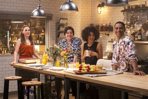 Netflixs You Season 2 Pictures Ps Entertainment