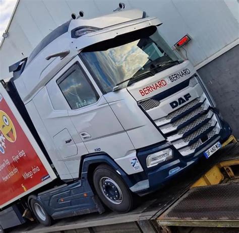 Bernard Et Bernard Daf Xg 4x2 Flex Cont Wsi Models