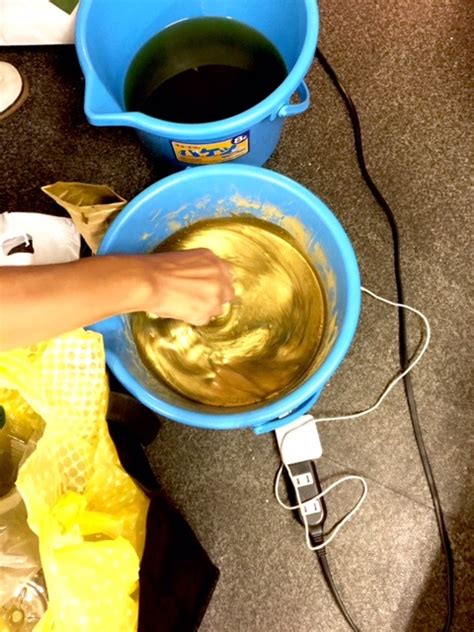 七菜乃ちゃんが金粉に！美しき裸体にゴールドが輝く！【9 22開催のフェチフェス08出展するrom撮影現場に三代目葵マリーが密着！カメラマンはkinoko Hajime氏】会場でお会いしましょう