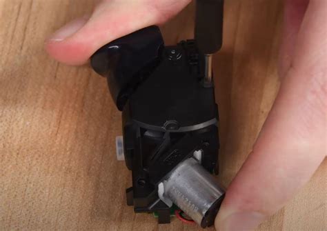 Operation How To Disassemble And Repair The PS5 DualSense Controller
