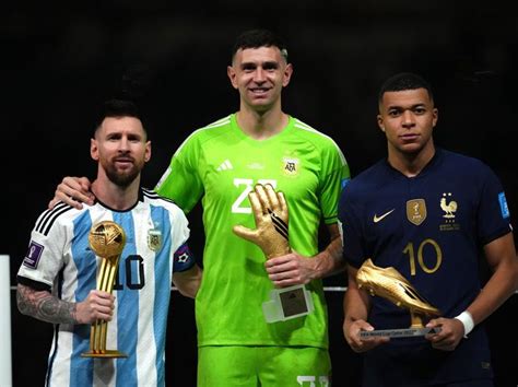 Лучший игрок ЧМ 2022 «Золотой мяч Блог БК «Марафон